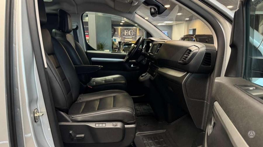 White Citroen Jumpy 2019 in Riga, with an engine capacity of 2.00 L and mileage of 126 thousand km for 25490 €, photo 20 on AUTOMOTO.COM.LV