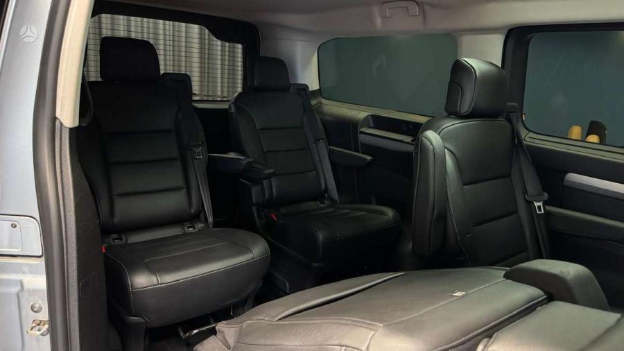 White Citroen Jumpy 2019 in Riga, with an engine capacity of 2.00 L and mileage of 126 thousand km for 25490 €, photo 22 on AUTOMOTO.COM.LV