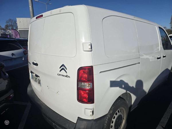 White Citroen Jumpy 2020 in Taurage, with an engine capacity of 2.00 L and mileage of 219 thousand km for 8900 €, photo 3 on AUTOMOTO.COM.LV