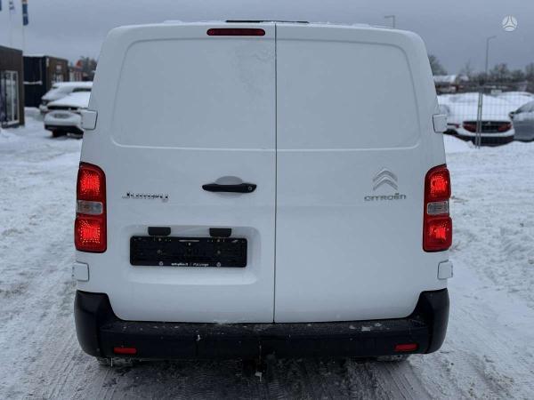 Balts Citroen Jumpy 2020 Viļņa, ar dzinēja tilpumu 1.50 L un nobraukumu 154 tūkst. km par 8500 €, foto 5 vietnē AUTOMOTO.COM.LV