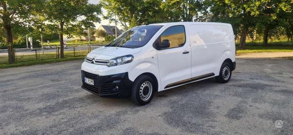 White Citroen Jumpy 2020 in Kelme, with an engine capacity of 2.00 L and mileage of 202 thousand km for 7999 €, photo 1 on AUTOMOTO.COM.LV