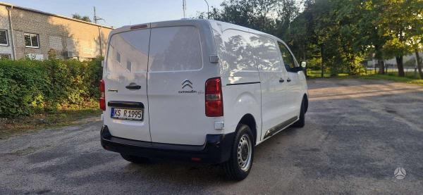 White Citroen Jumpy 2020 in Kelme, with an engine capacity of 2.00 L and mileage of 202 thousand km for 7999 €, photo 4 on AUTOMOTO.COM.LV