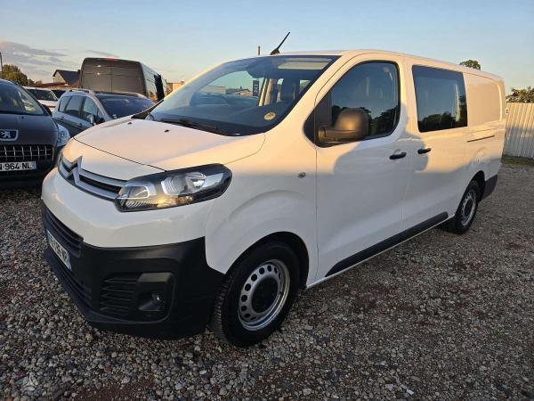 White Citroen Jumpy 2020 in Taurage, with an engine capacity of 2.00 L and mileage of 275 thousand km for 10500 €, photo 3 on AUTOMOTO.COM.LV