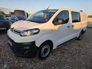 White Citroen Jumpy 2020 in Taurage, with an engine capacity of 2.00 L and mileage of 275 thousand km for 10500 €, photo 3 on AUTOMOTO.COM.LV