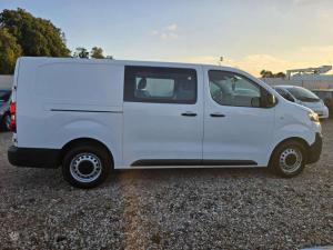 White Citroen Jumpy 2020 in Taurage, with an engine capacity of 2.00 L and mileage of 275 thousand km for 10500 €, photo 8 on AUTOMOTO.COM.LV