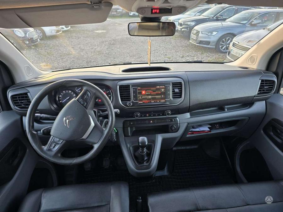 White Citroen Jumpy 2020 in Taurage, with an engine capacity of 2.00 L and mileage of 275 thousand km for 10500 €, photo 10 on AUTOMOTO.COM.LV
