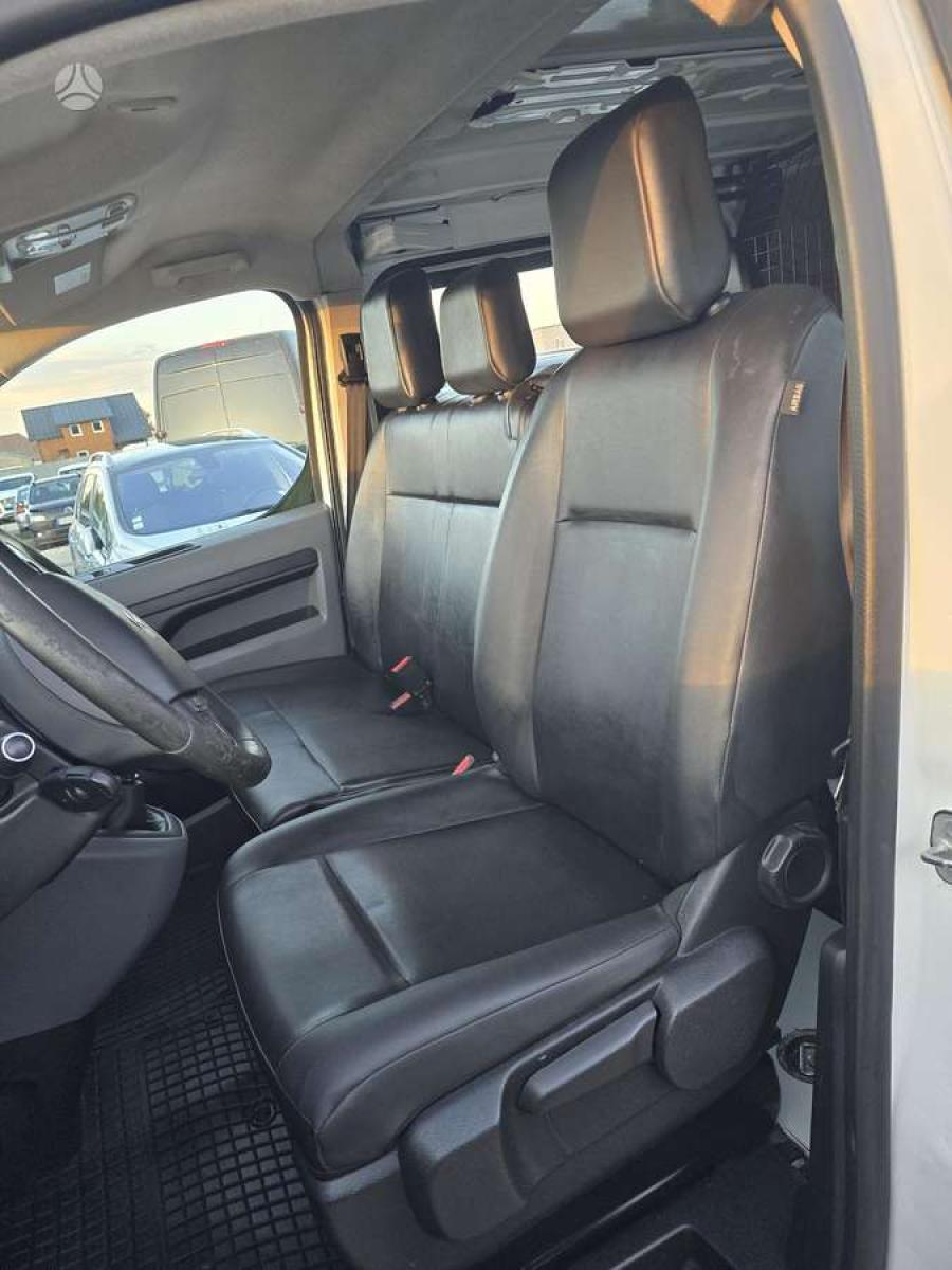 White Citroen Jumpy 2020 in Taurage, with an engine capacity of 2.00 L and mileage of 275 thousand km for 10500 €, photo 12 on AUTOMOTO.COM.LV