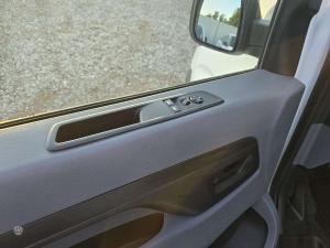 White Citroen Jumpy 2020 in Taurage, with an engine capacity of 2.00 L and mileage of 275 thousand km for 10500 €, photo 13 on AUTOMOTO.COM.LV