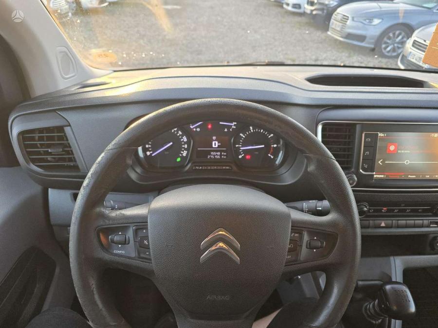 White Citroen Jumpy 2020 in Taurage, with an engine capacity of 2.00 L and mileage of 275 thousand km for 10500 €, photo 16 on AUTOMOTO.COM.LV