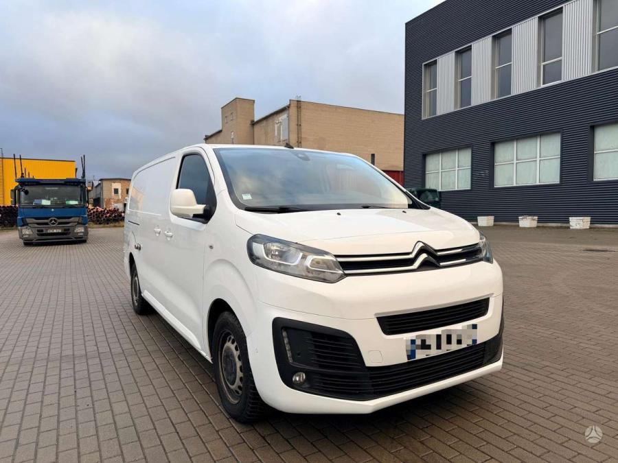 White Citroen Jumpy 2021 in Taurage, with an engine capacity of 2.00 L and mileage of 194 thousand km for 9999 €, photo 1 on AUTOMOTO.COM.LV