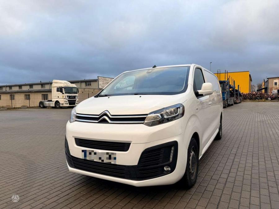 White Citroen Jumpy 2021 in Taurage, with an engine capacity of 2.00 L and mileage of 194 thousand km for 9999 €, photo 4 on AUTOMOTO.COM.LV