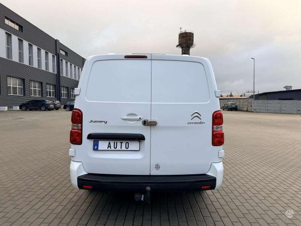 White Citroen Jumpy 2021 in Taurage, with an engine capacity of 2.00 L and mileage of 194 thousand km for 9999 €, photo 9 on AUTOMOTO.COM.LV