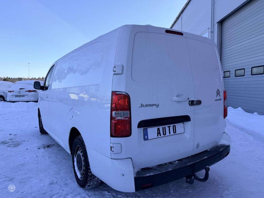White Citroen Jumpy 2021 in Taurage, with an engine capacity of 2.00 L and mileage of 194 thousand km for 9999 €, photo 9 on AUTOMOTO.COM.LV