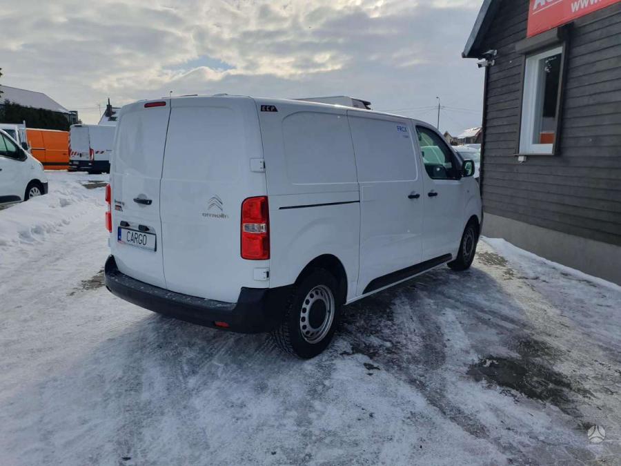 White Citroen Jumpy 2023 in Lazdijai, with an engine capacity of 2.00 L and mileage of 191 thousand km for 17850 €, photo 4 on AUTOMOTO.COM.LV