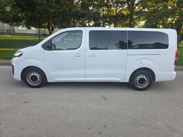 White Citroen Jumpy 2023 in Taurage, with an engine capacity of 2.00 L and mileage of 240 thousand km for 10500 €, photo 5 on AUTOMOTO.COM.LV