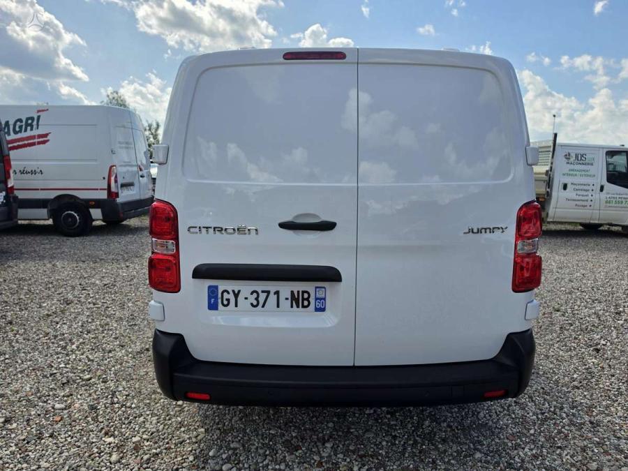 Balts Citroen Jumpy 2024 Tauragė, ar dzinēja tilpumu 2.00 L un nobraukumu 28 tūkst. km par 17900 €, foto 7 vietnē AUTOMOTO.COM.LV