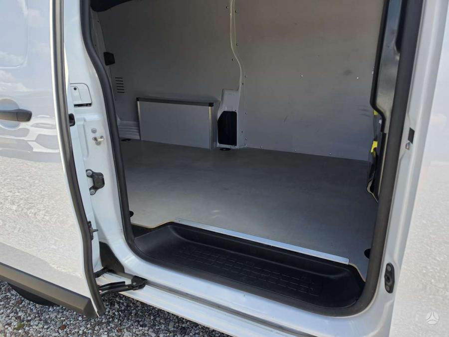 Balts Citroen Jumpy 2024 Tauragė, ar dzinēja tilpumu 2.00 L un nobraukumu 28 tūkst. km par 17900 €, foto 14 vietnē AUTOMOTO.COM.LV