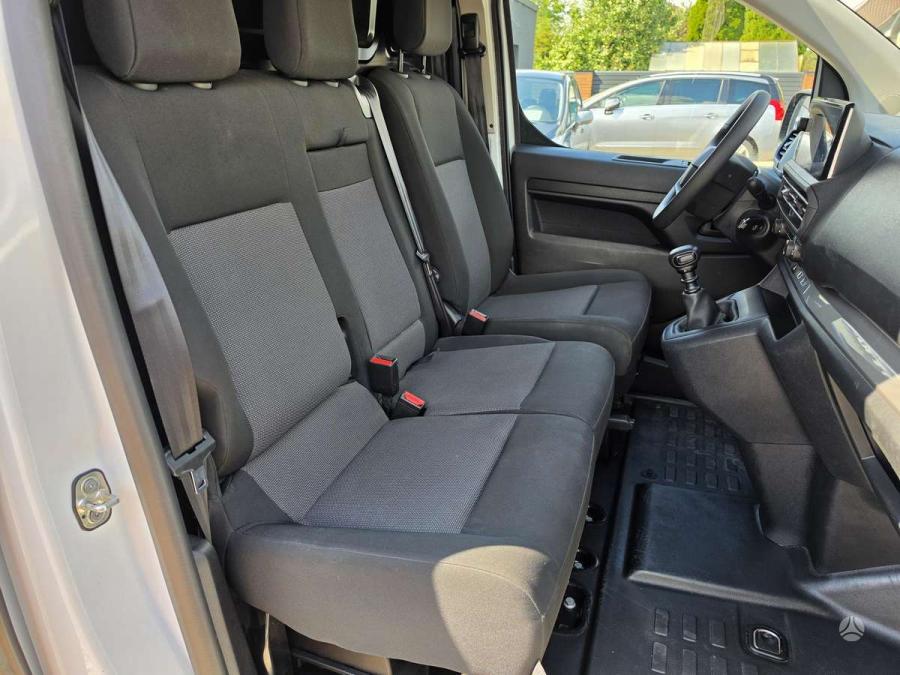 Balts Citroen Jumpy 2024 Tauragė, ar dzinēja tilpumu 2.00 L un nobraukumu 28 tūkst. km par 17900 €, foto 24 vietnē AUTOMOTO.COM.LV