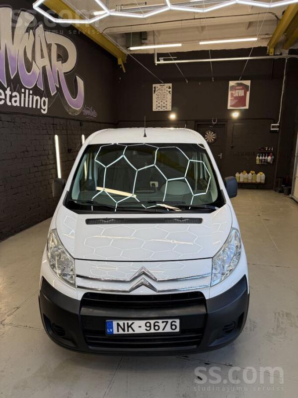 Balts Citroen Jumpy 2008 Liepāja, ar dzinēja tilpumu 2.00 L un nobraukumu 260 tūkst. km par 4000 €, foto 3 vietnē AUTOMOTO.COM.LV