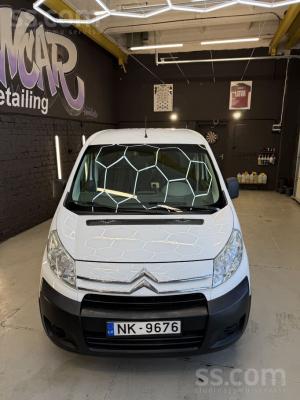Balts Citroen Jumpy 2008 Liepāja, ar dzinēja tilpumu 2.00 L un nobraukumu 260 tūkst. km par 4000 €, foto 4 vietnē AUTOMOTO.COM.LV