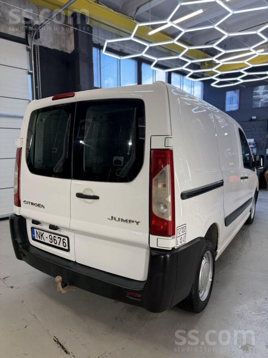 Balts Citroen Jumpy 2008 Liepāja, ar dzinēja tilpumu 2.00 L un nobraukumu 260 tūkst. km par 4000 €, foto 6 vietnē AUTOMOTO.COM.LV