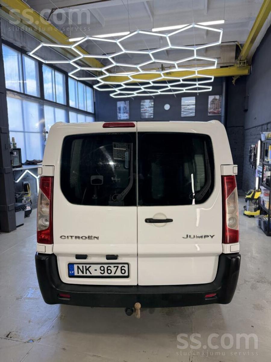 Balts Citroen Jumpy 2008 Liepāja, ar dzinēja tilpumu 2.00 L un nobraukumu 260 tūkst. km par 4000 €, foto 7 vietnē AUTOMOTO.COM.LV
