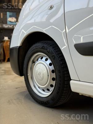 Balts Citroen Jumpy 2008 Liepāja, ar dzinēja tilpumu 2.00 L un nobraukumu 260 tūkst. km par 4000 €, foto 12 vietnē AUTOMOTO.COM.LV