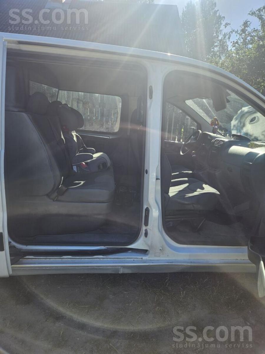 White Citroen Jumpy 2008 in Riga, with an engine capacity of 1.60 L and mileage of 170 thousand km for 1700 €, photo 6 on AUTOMOTO.COM.LV