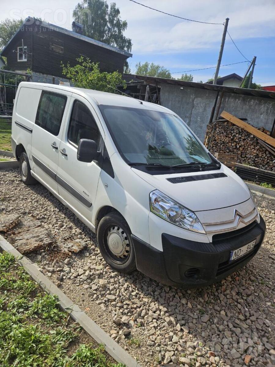 Белый Ситроен Jumpy 2008 в Рига, объемом двигателя 1.60 л и пробегом 170 тыс. км за 2500 €, фото 1 на AUTOMOTO.COM.LV
