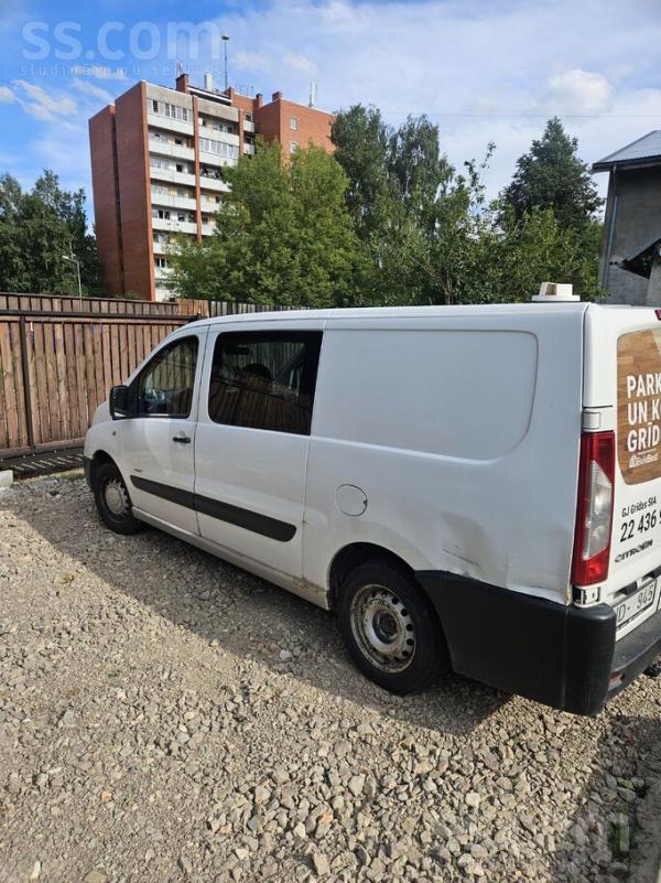 White Citroen Jumpy 2008 in Riga, with an engine capacity of 1.60 L and mileage of 170 thousand km for 2500 €, photo 4 on AUTOMOTO.COM.LV