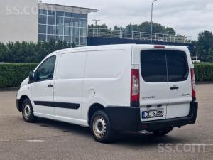 White Citroen Jumpy 2009 in Riga, with an engine capacity of 2.00 L and mileage of 324 thousand km for 4250 €, photo 5 on AUTOMOTO.COM.LV
