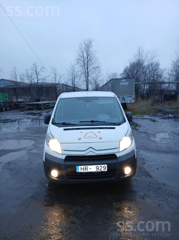 Balts Citroen Jumpy 2009 Rīga, ar dzinēja tilpumu 2.00 L un nobraukumu 290 tūkst. km par 3500 €, foto 3 vietnē AUTOMOTO.COM.LV