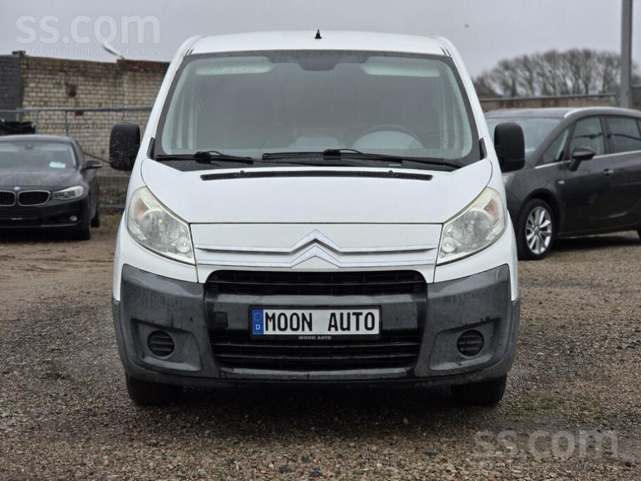 White Citroen Jumpy 2009 in Liepaja, with an engine capacity of 1.60 L and mileage of 0 thousand km for 4295 €, photo 3 on AUTOMOTO.COM.LV