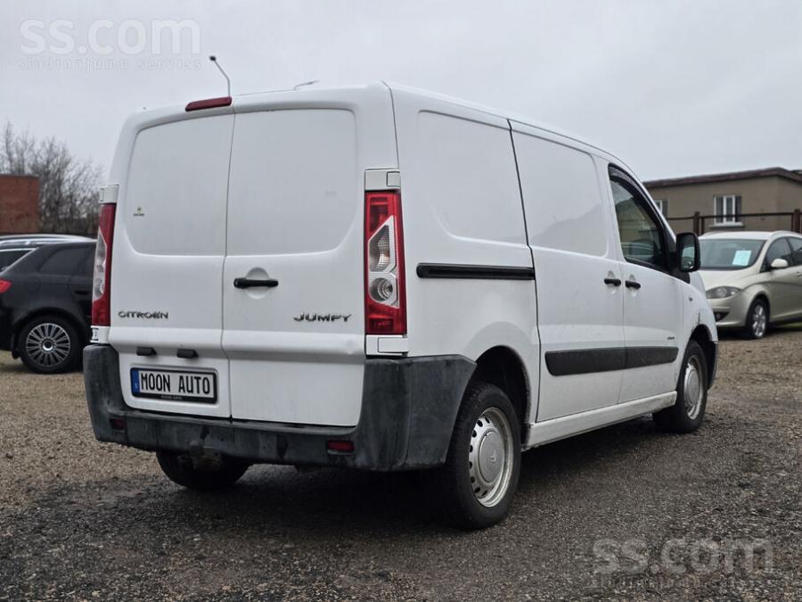 White Citroen Jumpy 2009 in Liepaja, with an engine capacity of 1.60 L and mileage of 0 thousand km for 4295 €, photo 6 on AUTOMOTO.COM.LV