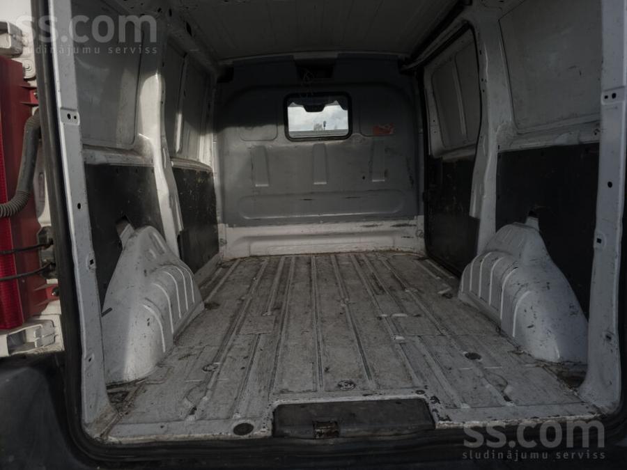 White Citroen Jumpy 2009 in Liepaja, with an engine capacity of 1.60 L and mileage of 0 thousand km for 4295 €, photo 22 on AUTOMOTO.COM.LV