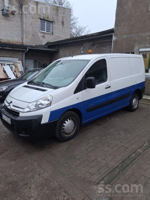 White Citroen Jumpy 2009 in Riga, with an engine capacity of 1.60 L and mileage of 287 thousand km for 2600 €, photo 1 on AUTOMOTO.COM.LV