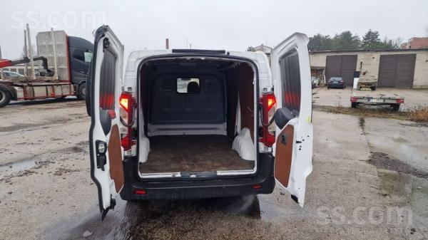 White Citroen Jumpy 2012 in Rezekne, with an engine capacity of 2.00 L and mileage of 176 thousand km for 5900 €, photo 5 on AUTOMOTO.COM.LV