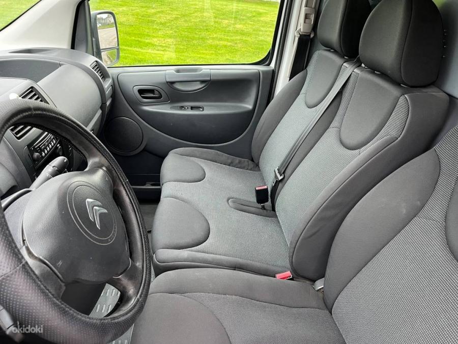 White Citroen Jumpy 2015 in Tallinn, with an engine capacity of 2.00 L and mileage of 277 thousand km for 4799 €, photo 22 on AUTOMOTO.COM.LV