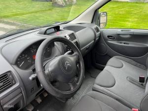 White Citroen Jumpy 2015 in Tallinn, with an engine capacity of 2.00 L and mileage of 277 thousand km for 4799 €, photo 25 on AUTOMOTO.COM.LV