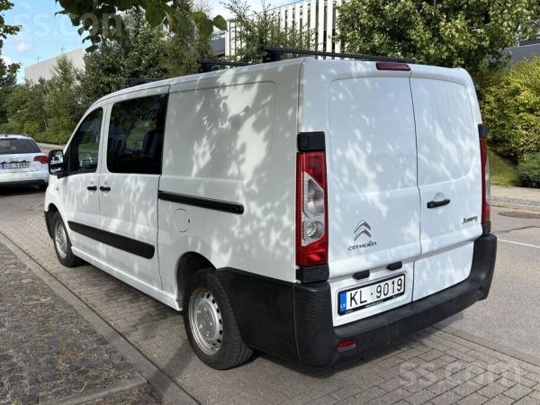 White Citroen Jumpy 2016 in Riga, with an engine capacity of 2.00 L and mileage of 102 thousand km for 4975 €, photo 5 on AUTOMOTO.COM.LV