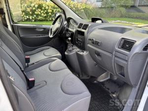 White Citroen Jumpy 2016 in Riga, with an engine capacity of 2.00 L and mileage of 102 thousand km for 4975 €, photo 9 on AUTOMOTO.COM.LV