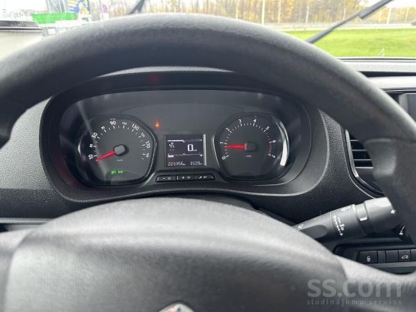 Balts Citroen Jumpy 2017 Rīga, ar dzinēja tilpumu 1.60 L un nobraukumu 224 tūkst. km par 8890 €, foto 11 vietnē AUTOMOTO.COM.LV