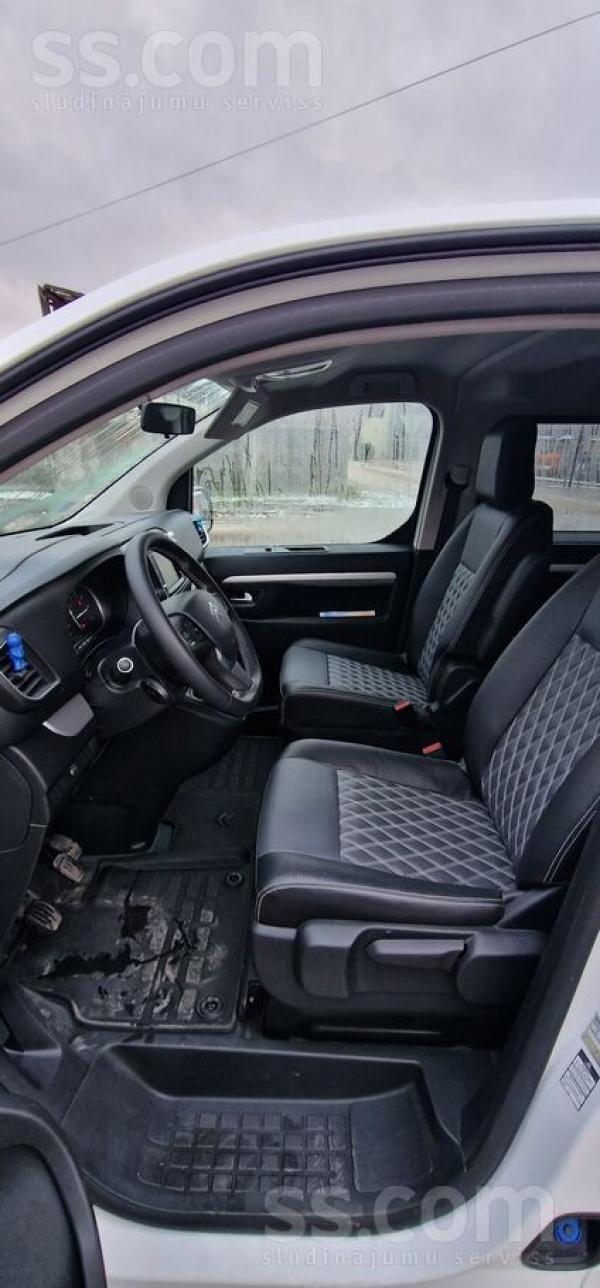 White Citroen Jumpy 2017 in Jelgava, with an engine capacity of 1.60 L and mileage of 295 thousand km for 11500 €, photo 9 on AUTOMOTO.COM.LV