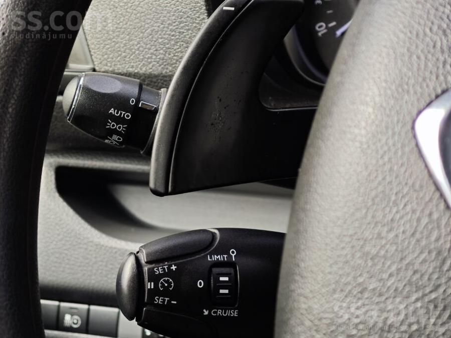 Balts Citroen Jumpy 2018 Ogre, ar dzinēja tilpumu 2.00 L un nobraukumu 184 tūkst. km par 11750 €, foto 16 vietnē AUTOMOTO.COM.LV