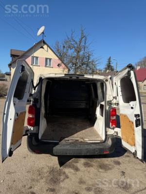 Balts Citroen Jumpy 2018 Rīga, ar dzinēja tilpumu 1.60 L un nobraukumu 93 tūkst. km par 8300 €, foto 4 vietnē AUTOMOTO.COM.LV