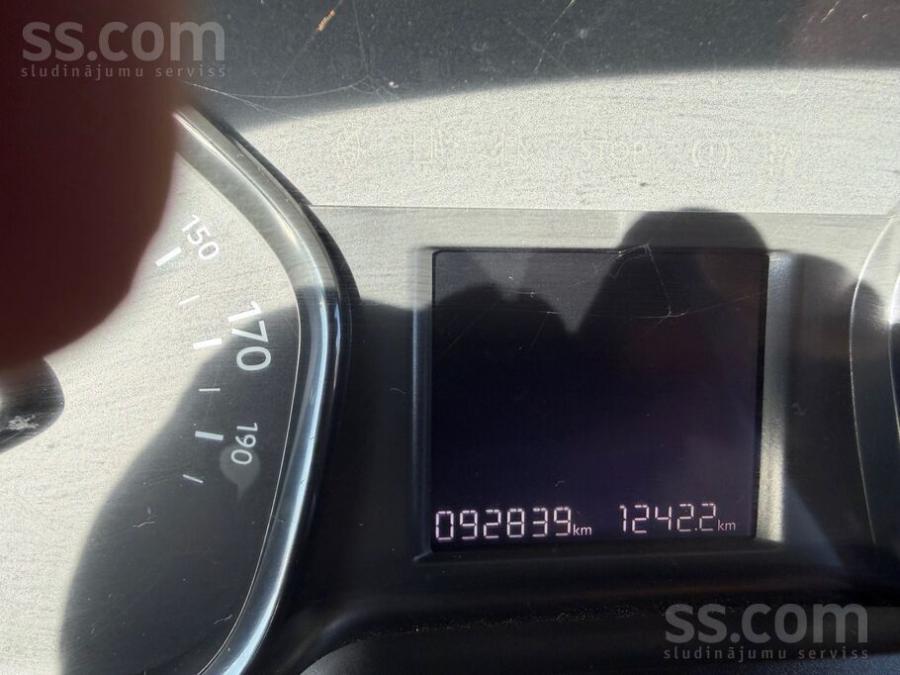 Balts Citroen Jumpy 2018 Rīga, ar dzinēja tilpumu 1.60 L un nobraukumu 93 tūkst. km par 8300 €, foto 7 vietnē AUTOMOTO.COM.LV