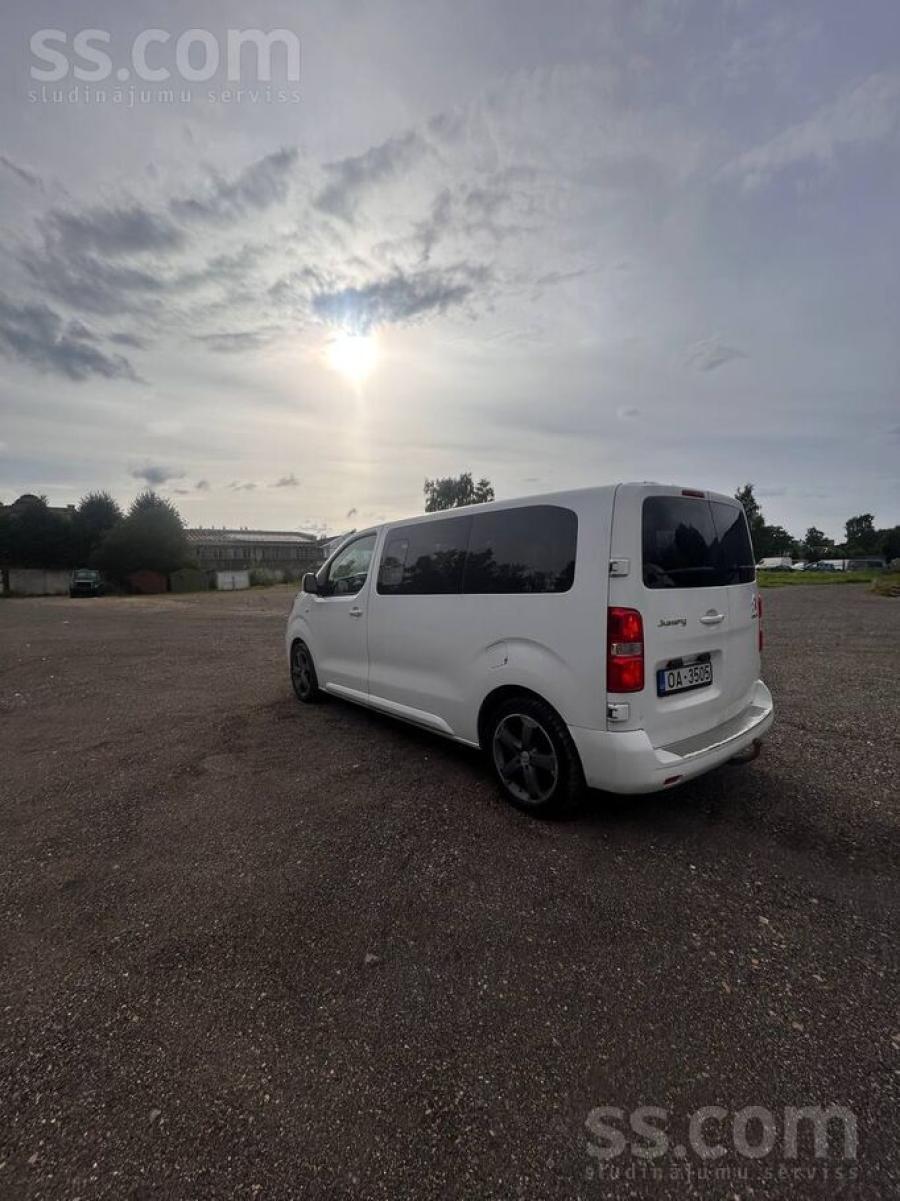 Balts Citroen Jumpy 2018 Rīga, ar dzinēja tilpumu 2.00 L un nobraukumu 257 tūkst. km par 10600 €, foto 1 vietnē AUTOMOTO.COM.LV