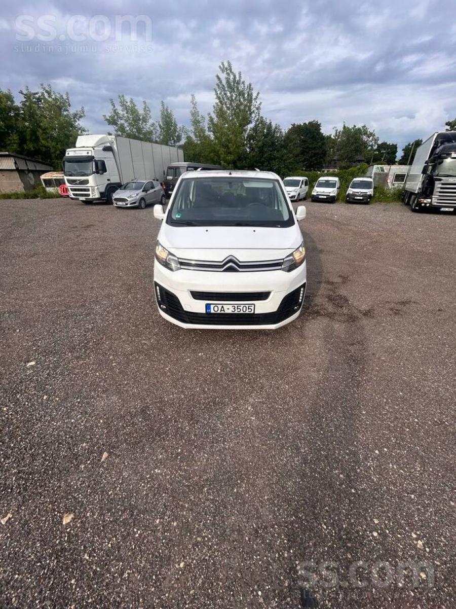 Balts Citroen Jumpy 2018 Rīga, ar dzinēja tilpumu 2.00 L un nobraukumu 257 tūkst. km par 10600 €, foto 3 vietnē AUTOMOTO.COM.LV