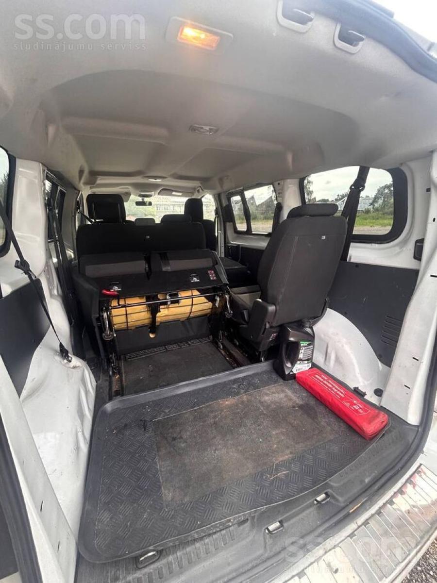 Balts Citroen Jumpy 2018 Rīga, ar dzinēja tilpumu 2.00 L un nobraukumu 257 tūkst. km par 10600 €, foto 7 vietnē AUTOMOTO.COM.LV