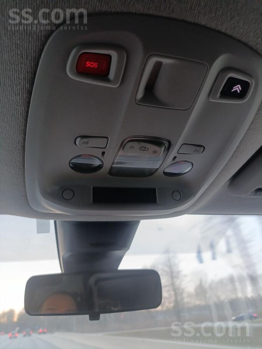 Balts Citroen Jumpy 2020 Rīga, ar dzinēja tilpumu 1.50 L un nobraukumu 223 tūkst. km par 8600 €, foto 12 vietnē AUTOMOTO.COM.LV